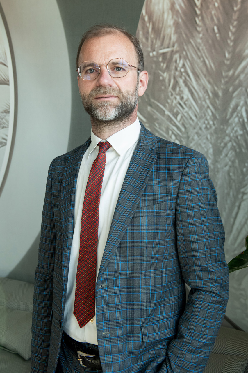 Management - Embellence Group